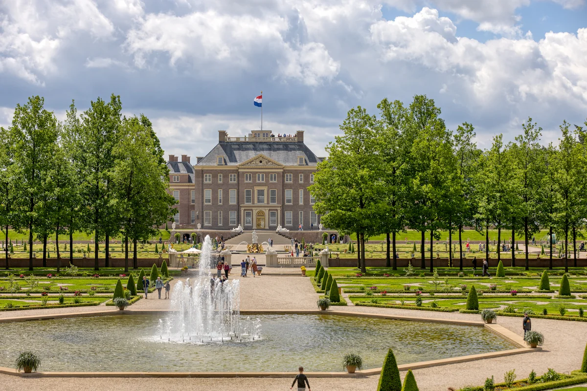 Bezoek de tuin! Paleis Het Loo - Gardeners World